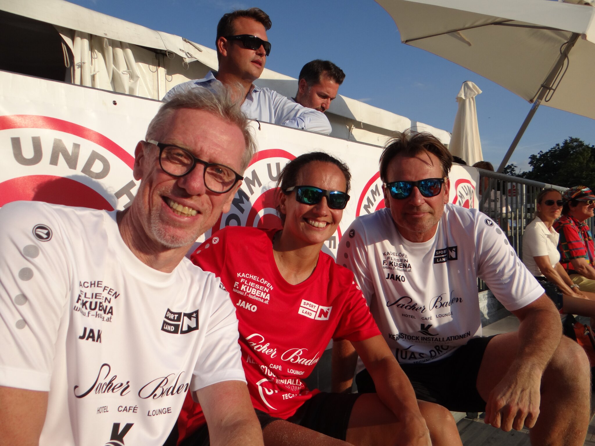 Promi Beach Volleyball Turnier in Baden: Sportliche Promis zeigten gute ...