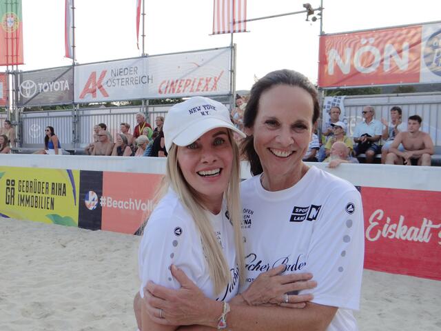 Promi Beach Volleyball Turnier in Baden: Sportliche Promis zeigten gute ...