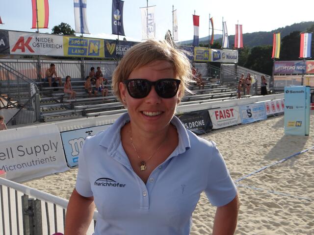 Promi Beach Volleyball Turnier in Baden: Sportliche Promis zeigten gute ...