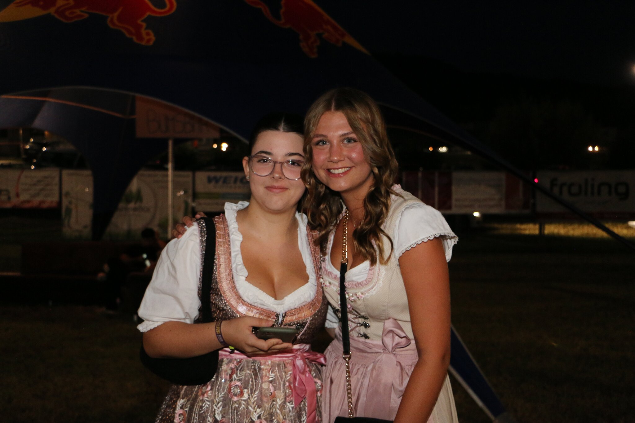 Zeltfest Eschenau: Bildergalerie: Feiervergnügen auf dem Eschenauer ...