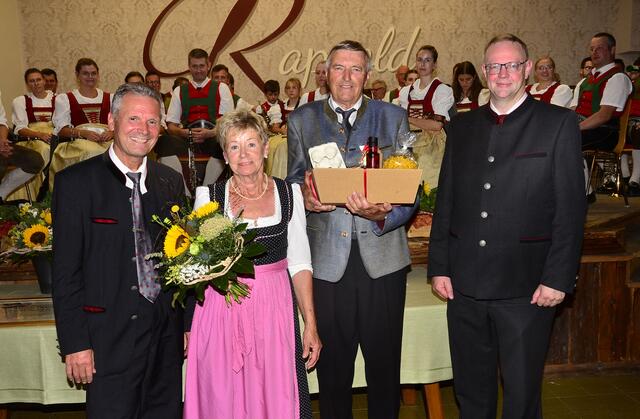 Ehrenabend: Gemeinde Breitenbach am Inn zeichnet verdiente Bürger aus ...