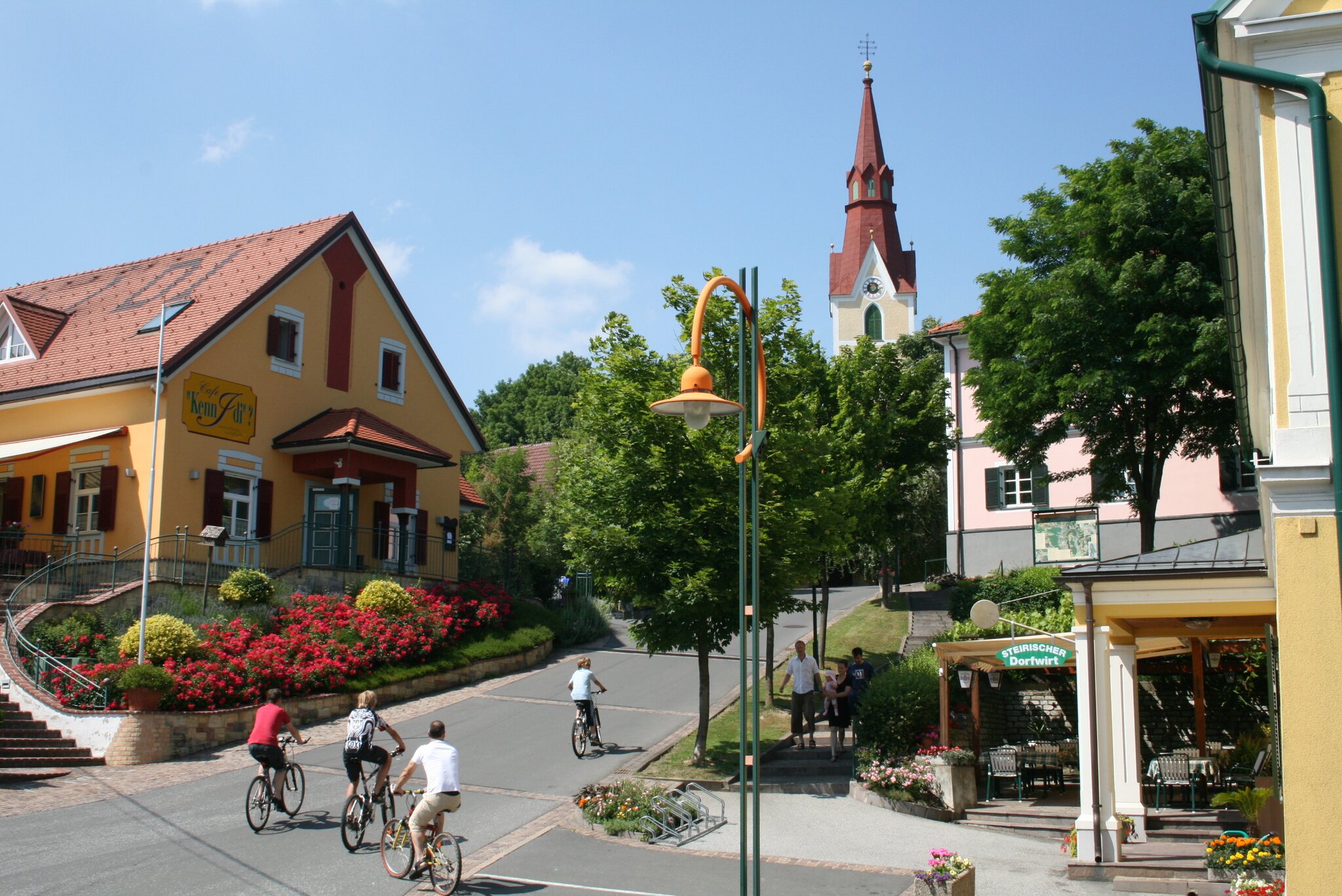 Einblicke in Jagerberg: Jubiläumslaune, frischer Wind und Kirtagsfreuden - Südoststeiermark