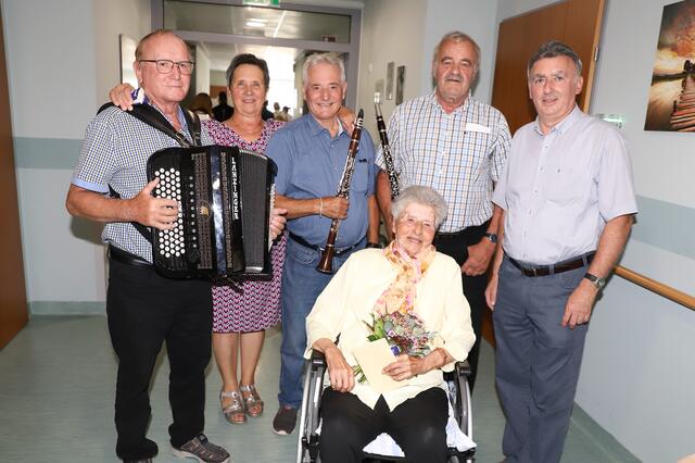St. Johann in der Haide: Maria Klampfl feierte ihren 100. Geburtstag ...
