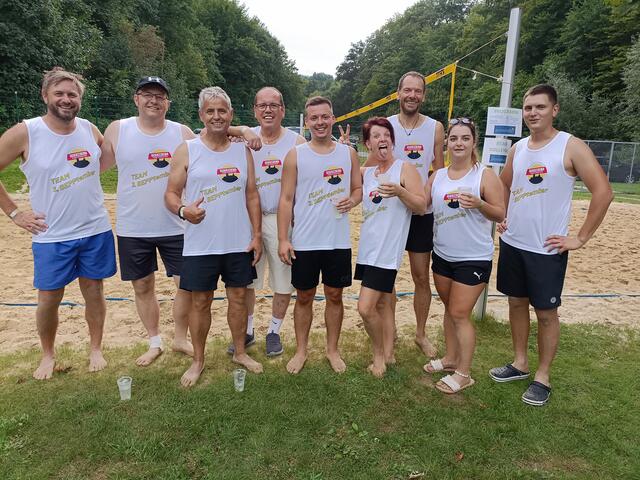 Bildergalerie und Video: Zahlreiche Gäste bei der Beachparty am Stausee ...