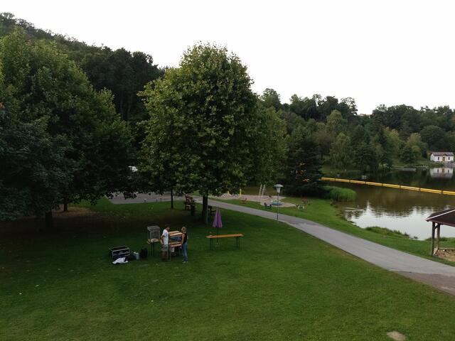 Bildergalerie und Video: Zahlreiche Gäste bei der Beachparty am Stausee ...