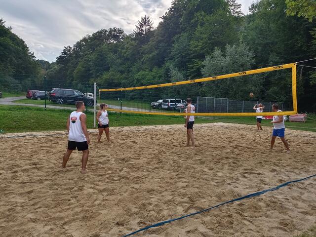 Bildergalerie und Video: Zahlreiche Gäste bei der Beachparty am Stausee ...