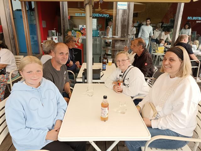 Bildergalerie und Video: Zahlreiche Gäste bei der Beachparty am Stausee ...