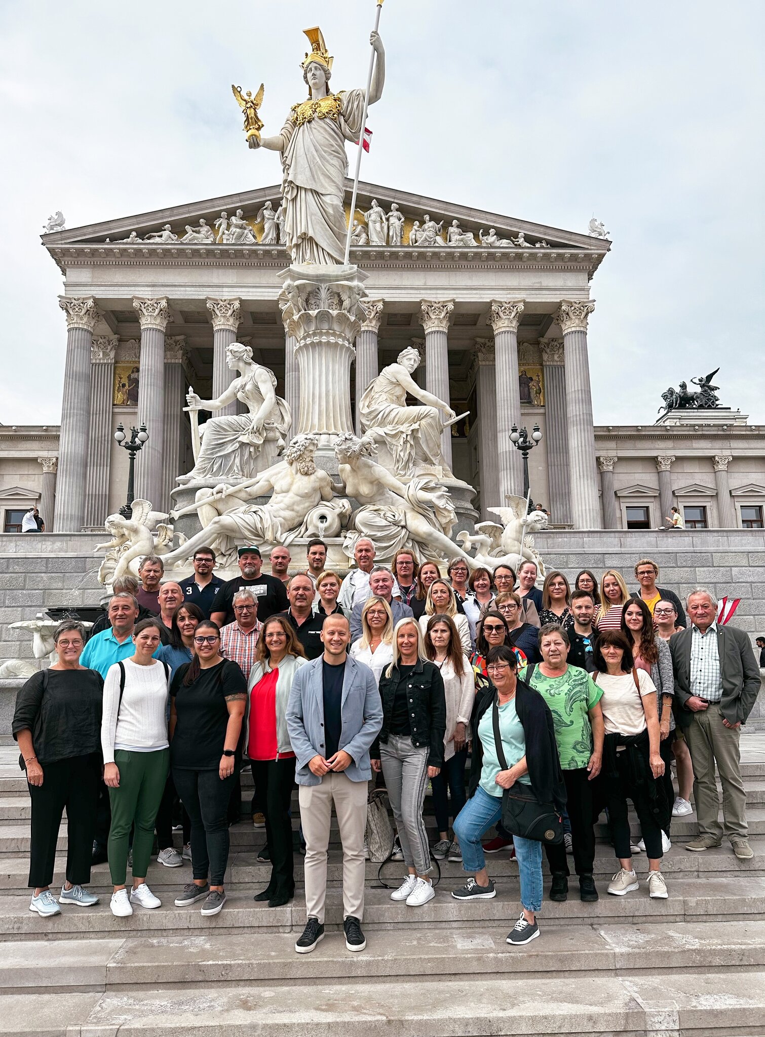 Gemeinde Illmitz: Mitarbeiterausflug ins Österreichische Parlament ...