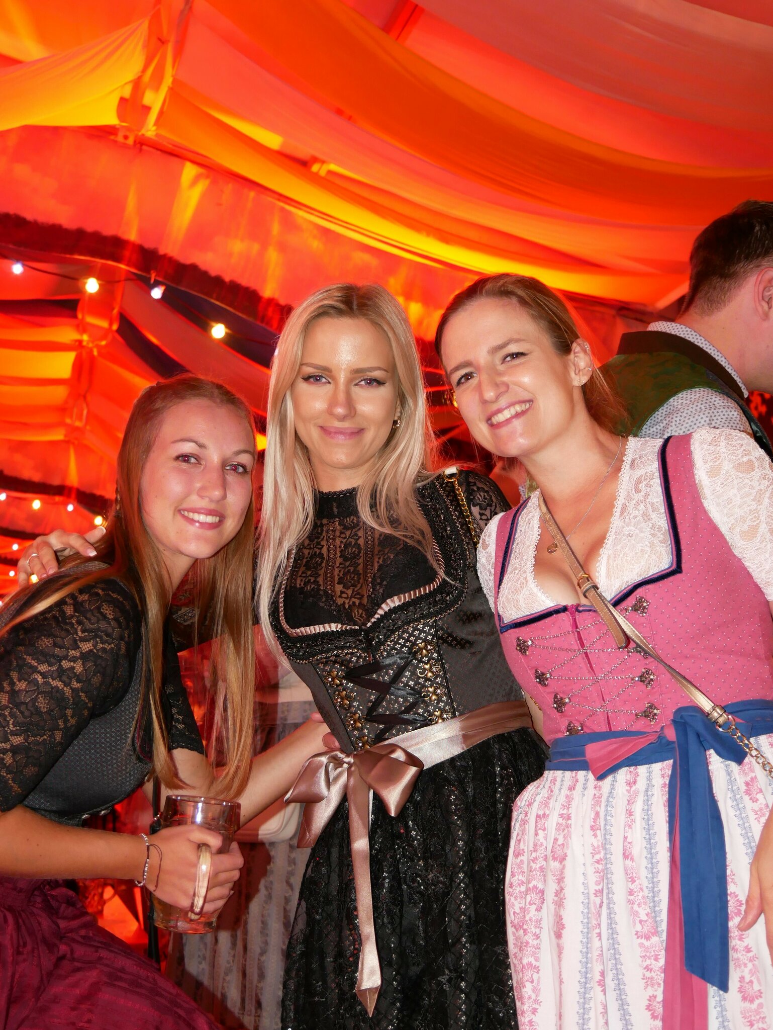 Beste Stimmung und zahlreiche Besucher: Erstes Wochenende am Rieder ...