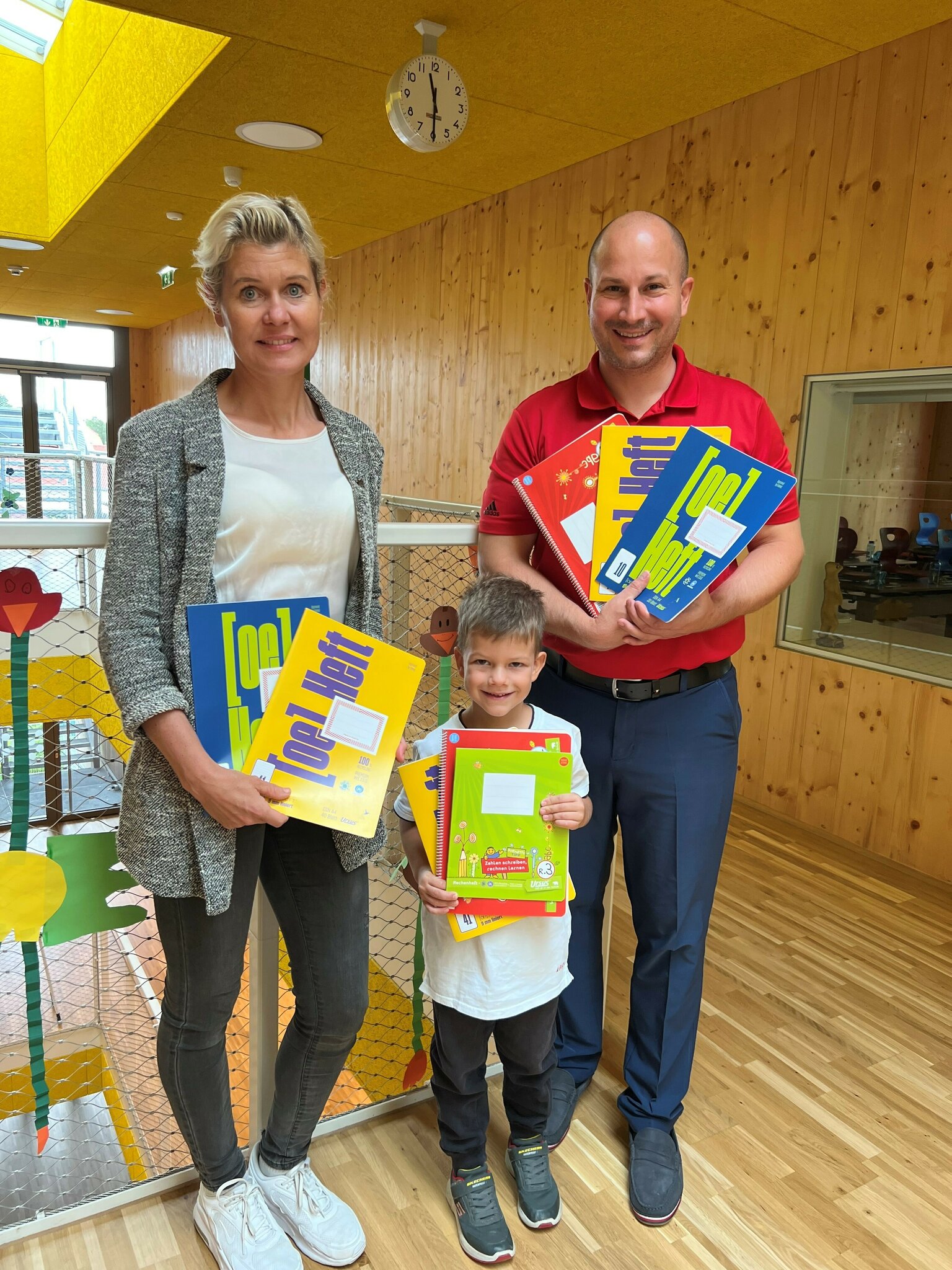 Schulstart 2023/24: Erstausstattung an Heften & Blöcken für neue Schüler - Schwechat