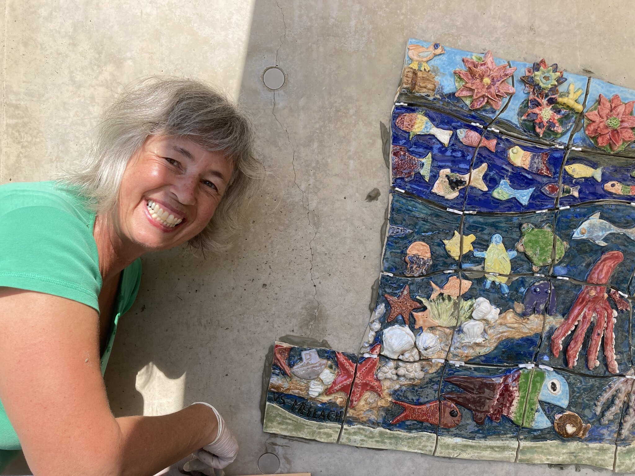 Neugestaltung der Bushaltestelle: Mega Keramikprojekt von Katharina ...