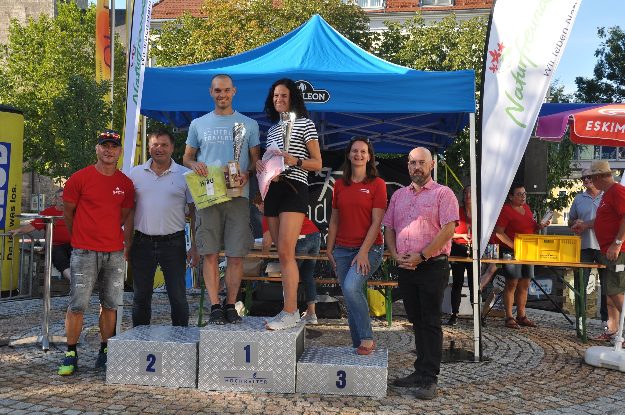 Lauf-Event: 500 Sportler:innen nahmen am Stadtlauf St. Valentin teil - Enns