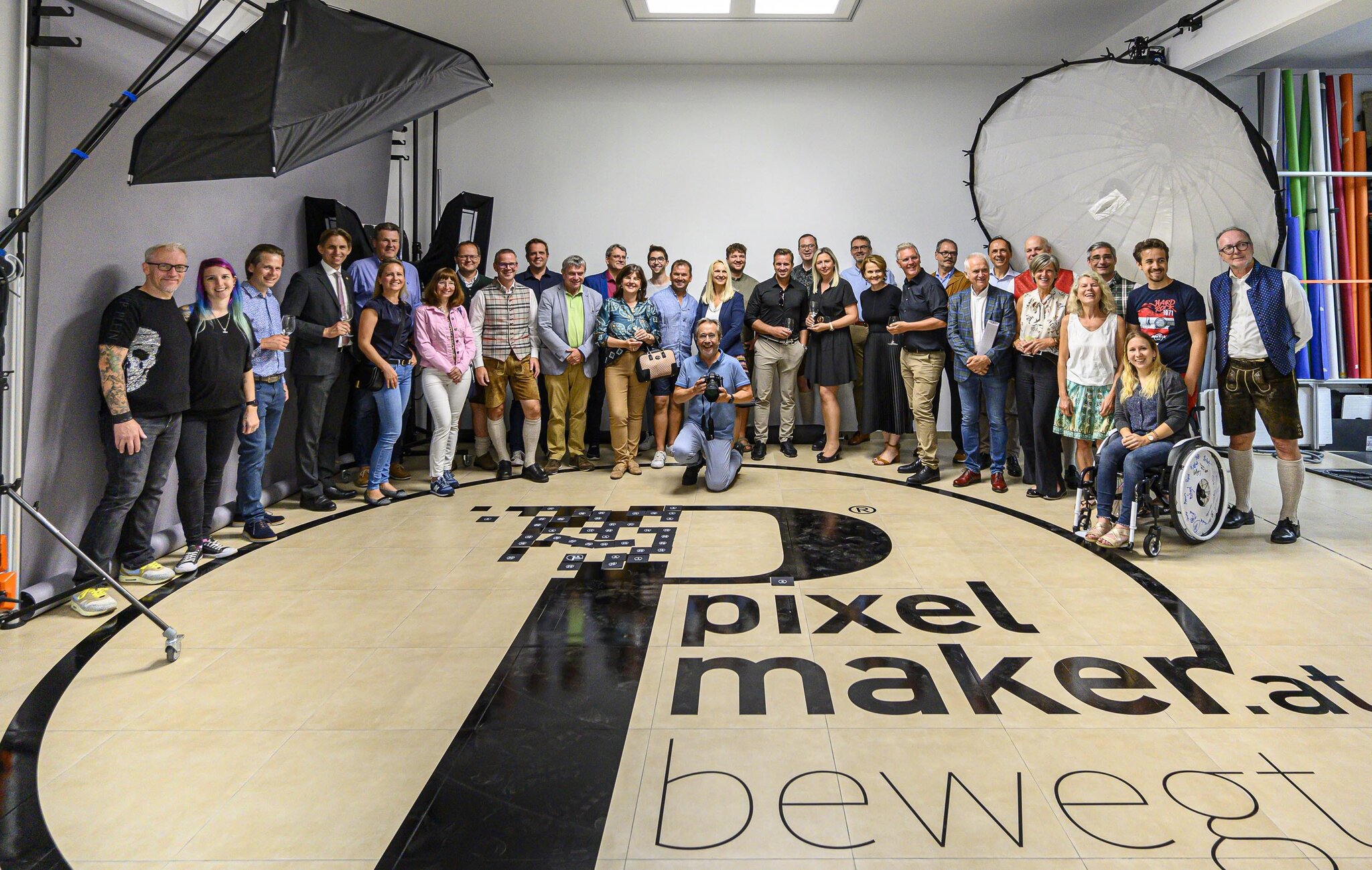 Standortwechsel: Der "Pixelmaker" bewegt Bilder zu neuen Dimensionen ...