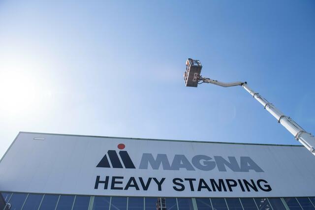 Firmenjubiläumsfeier: Magna Heavy Stamping in Albersdorf feierte 25 ...