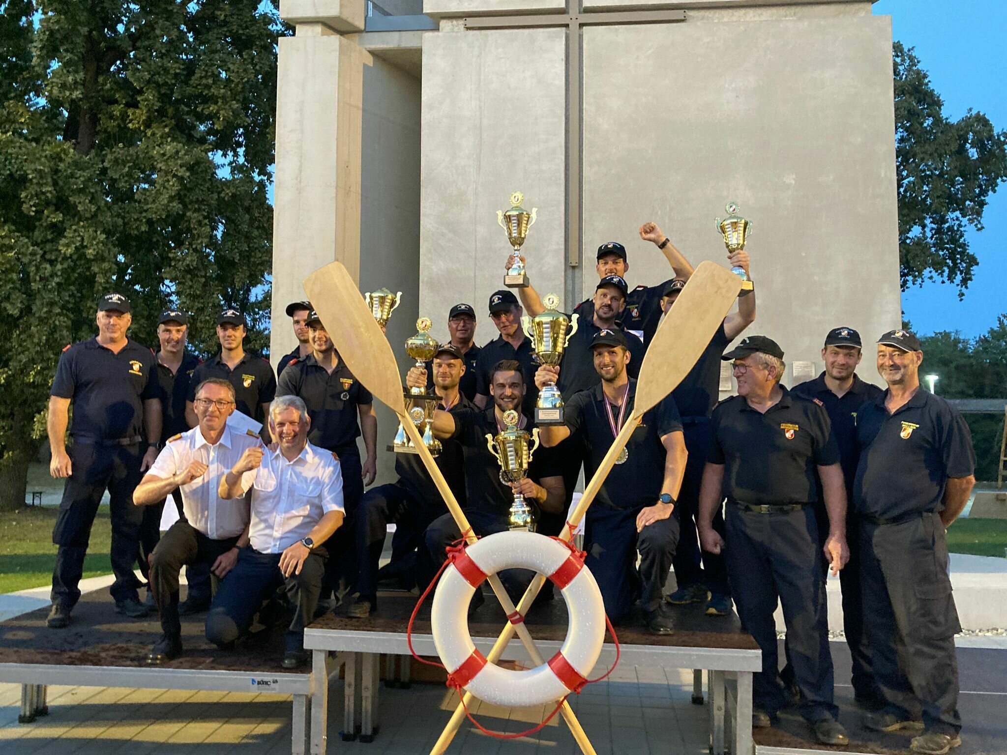 Schub, Schub, Schub!!: Bezirk Amstetten schlägt hohe Wellen auf der Mur ...