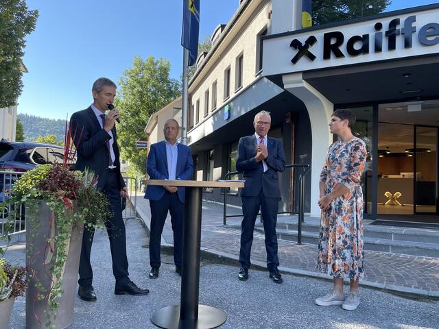 Feierliche Eröffnung in Windischgarsten: Neues Bankgebäude als ...