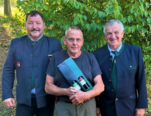 ÖKB gab sich ein Stelldichein: Glückwünsche zum 70er wurden überbracht ...