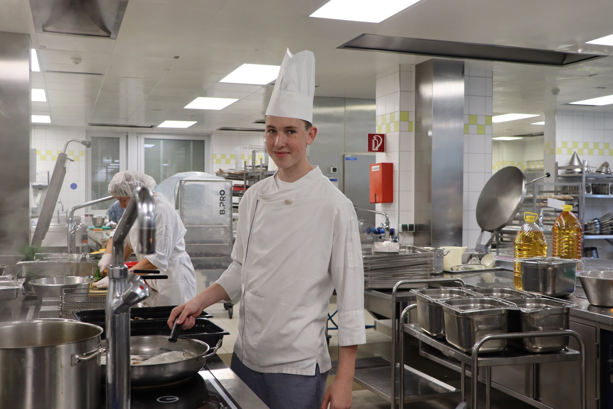 Interview: Maximilian: "Als Koch im BKH Kufstein tut man auch etwas ...