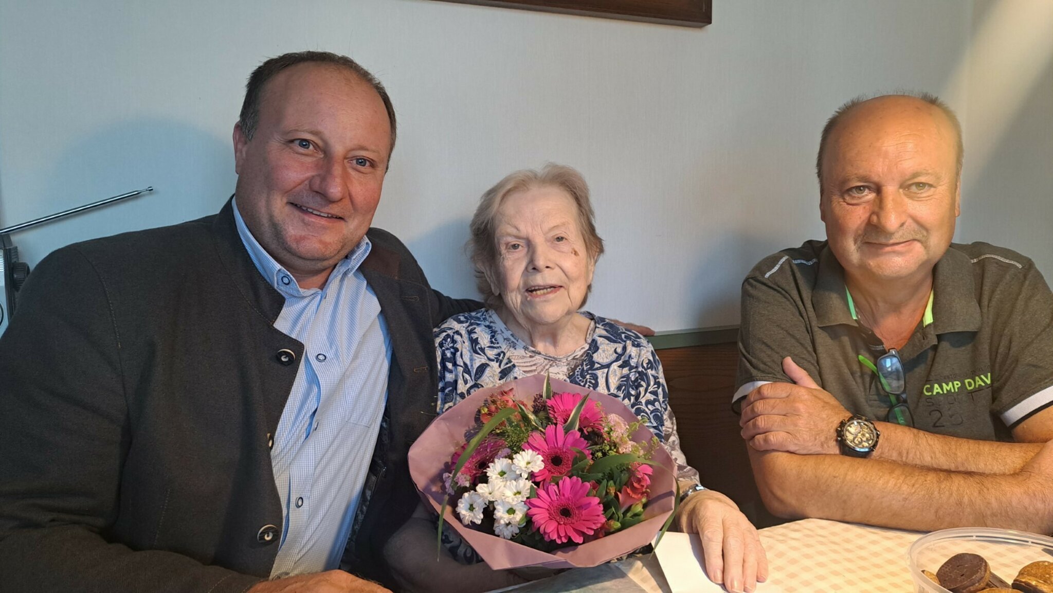 Leute: Gratulation zum 85. Geburtstag in Sarasdorf - Bruck an der Leitha