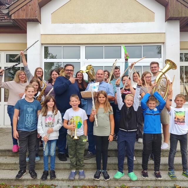 Jugendorchester Dobersberg: Dirigent Hubert Bogg übergibt an Clemens ...
