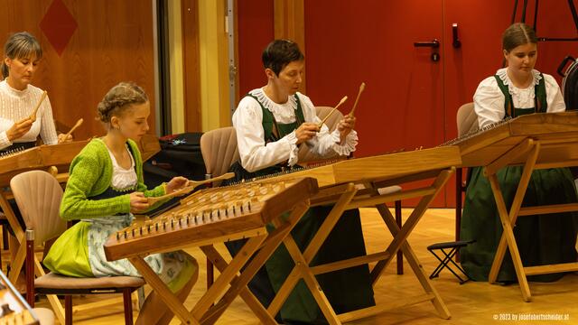 25. Iseltaler Hackbrettlertreffen: Rauschender Klang der Osttiroler ...