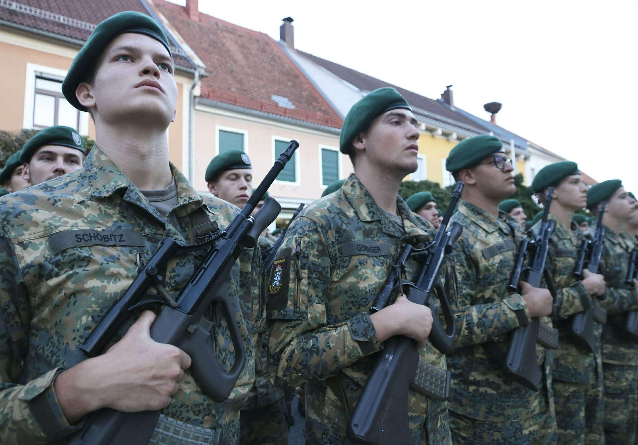 Österreichisches Bundesheer: Eine der größten Angelobungen der ...