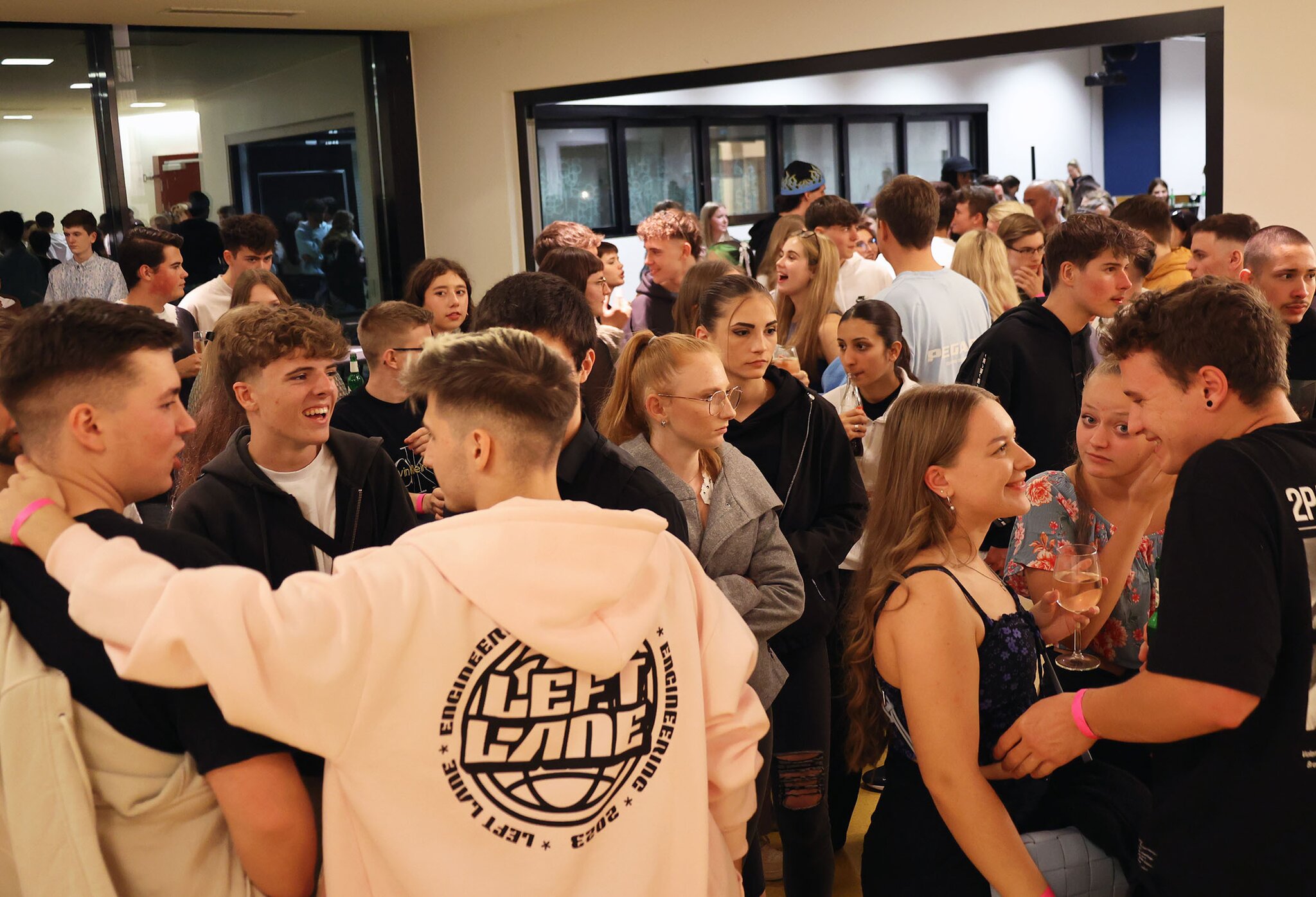 Telfs verwandelt Jungbürgerfeier in zukunftsweisendes Clubbing - Telfs