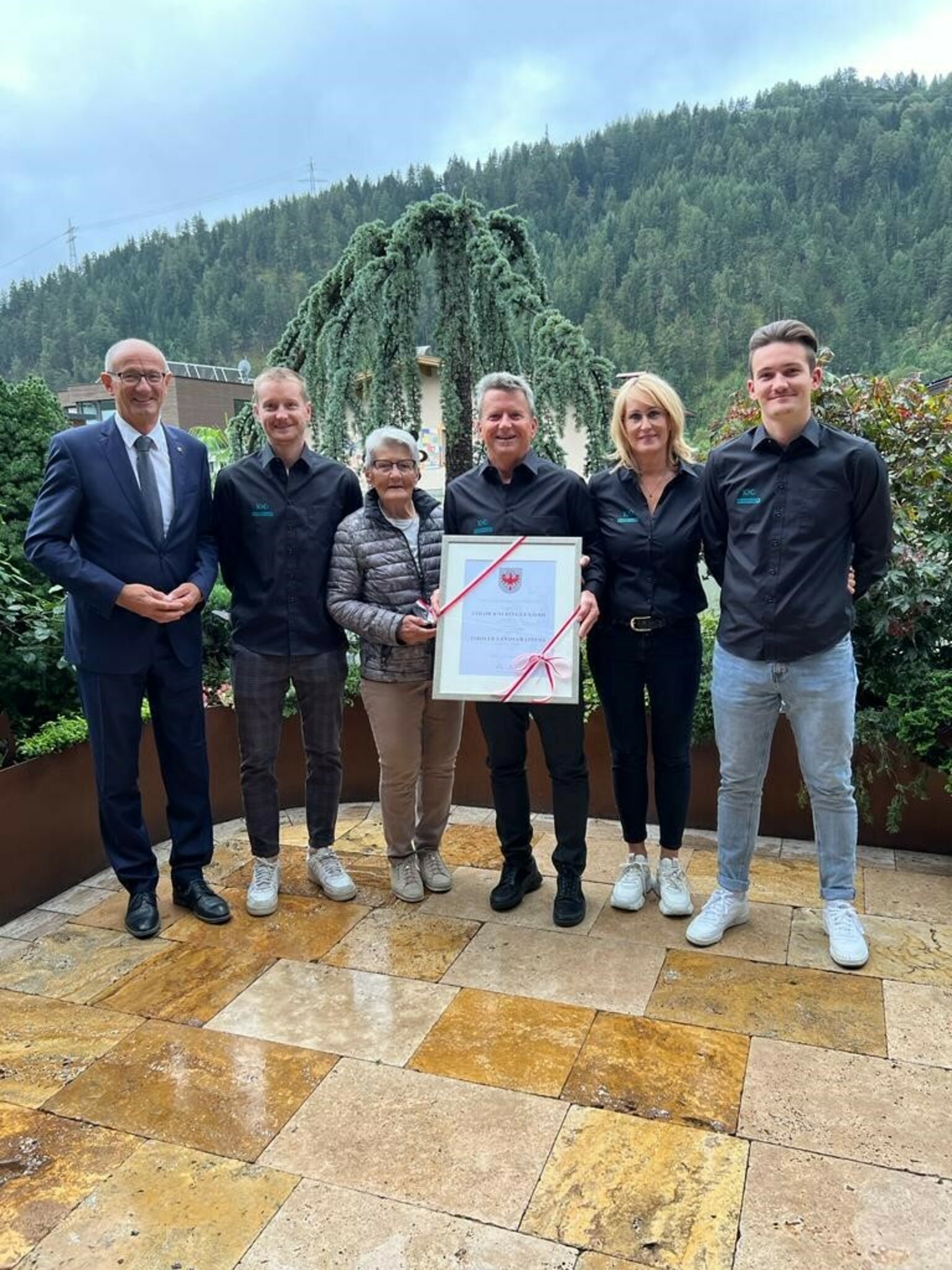 Jubiläum: Color Kneringer in Prutz feiert 100 jähriges Bestehen - Landeck