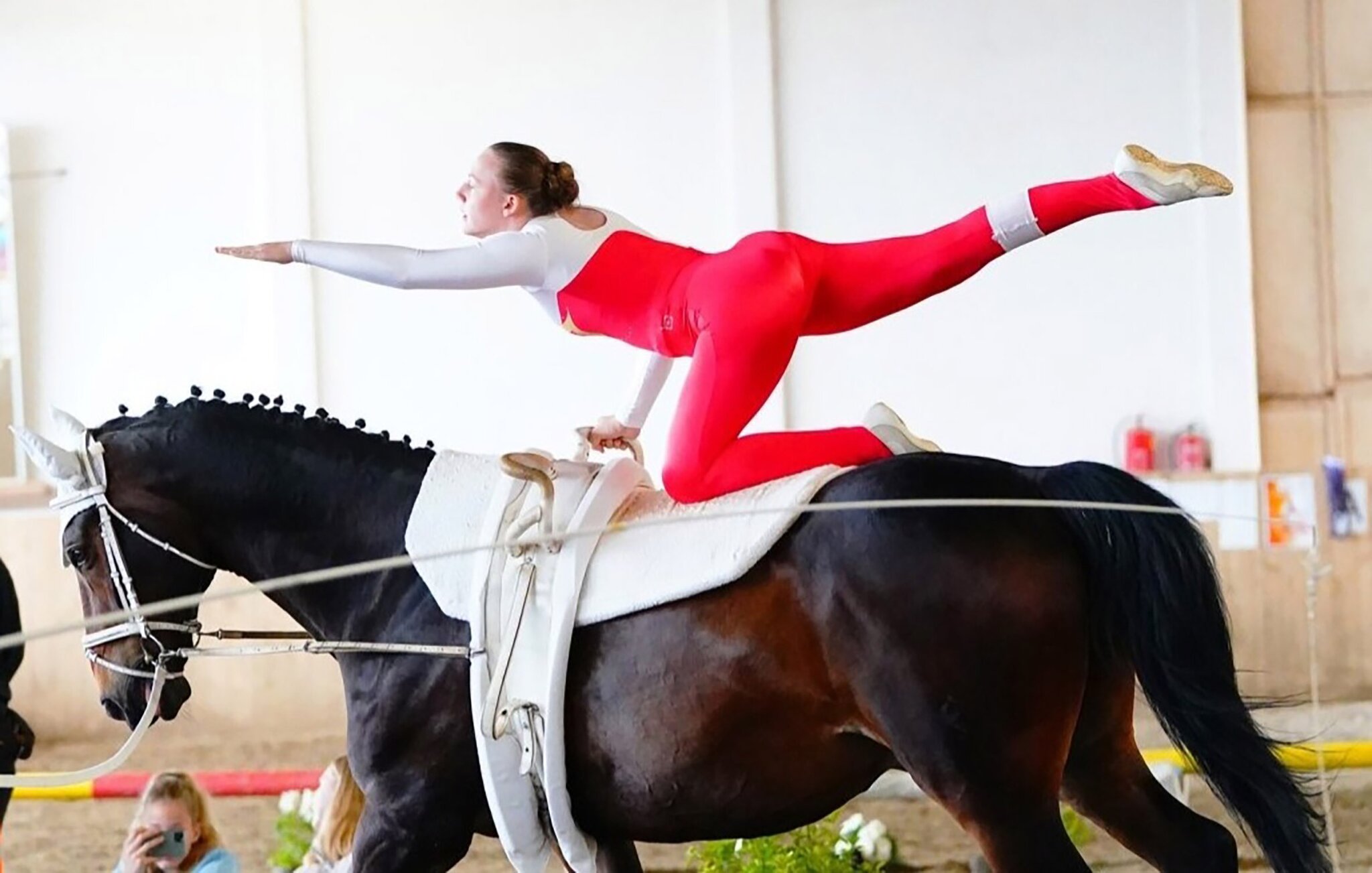 Samstag und Sonntag bei freiem Eintritt: Voltigieren: Meisterschaft steigt jetzt in Gössendorf ...