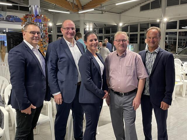 Generalversammlung: Generationenwechsel bei der "Wirtschaft in Regau ...