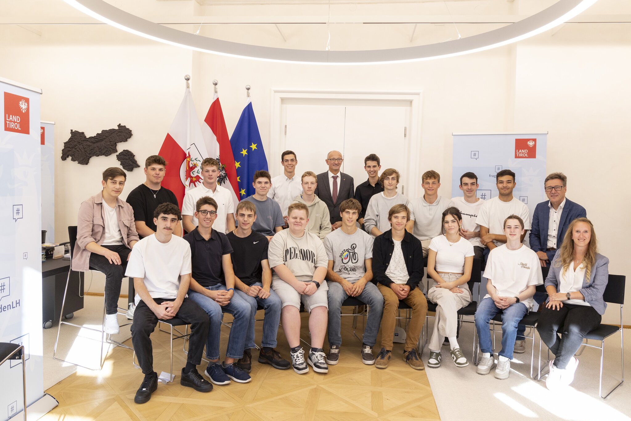 Frag den LH: LH Mattle im Gespräch mit Schülern der HTL Reutte - Reutte