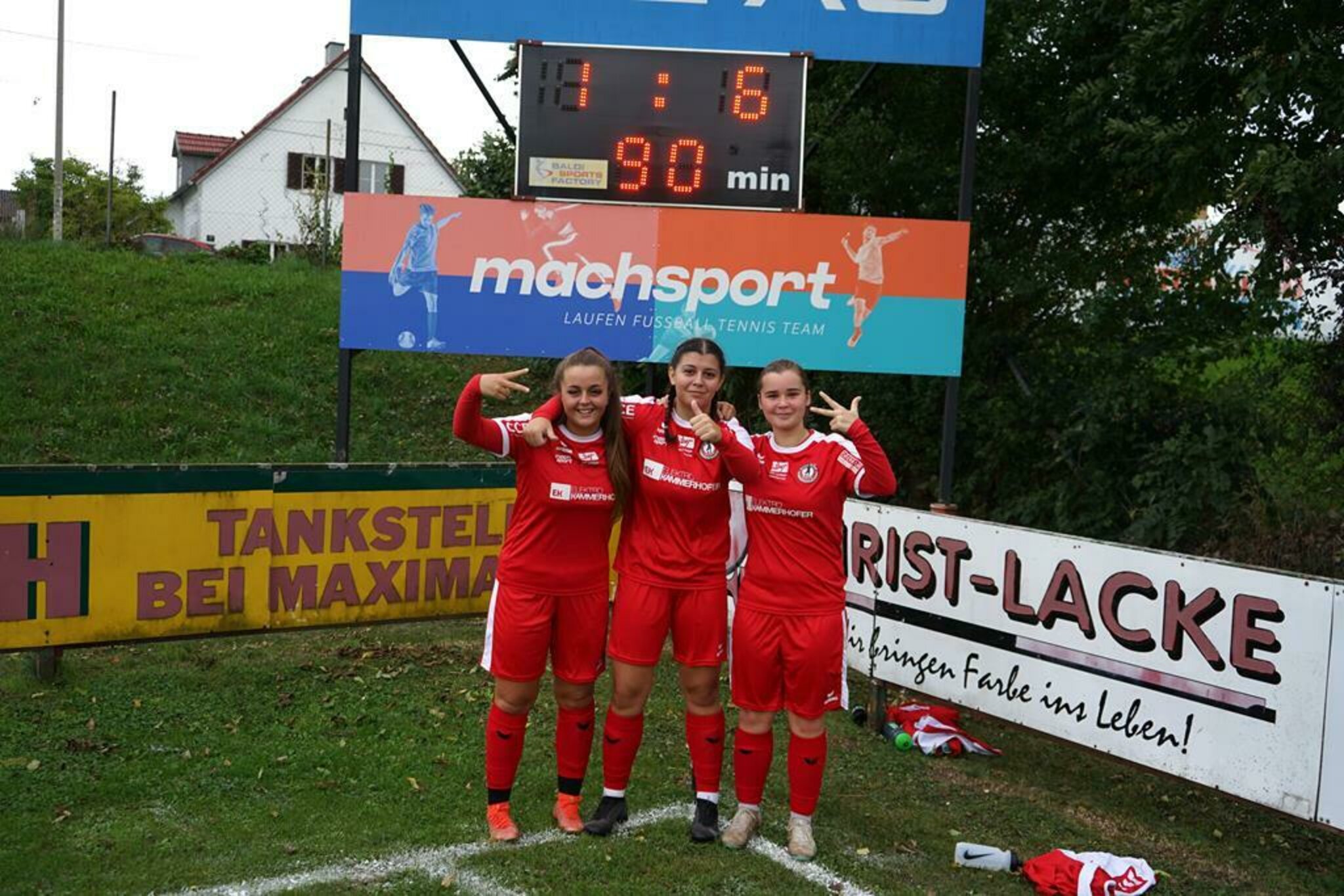 Frauenfußball: Steyr 1b Damen gewinnen Freundschaftsspiel in Linz ...