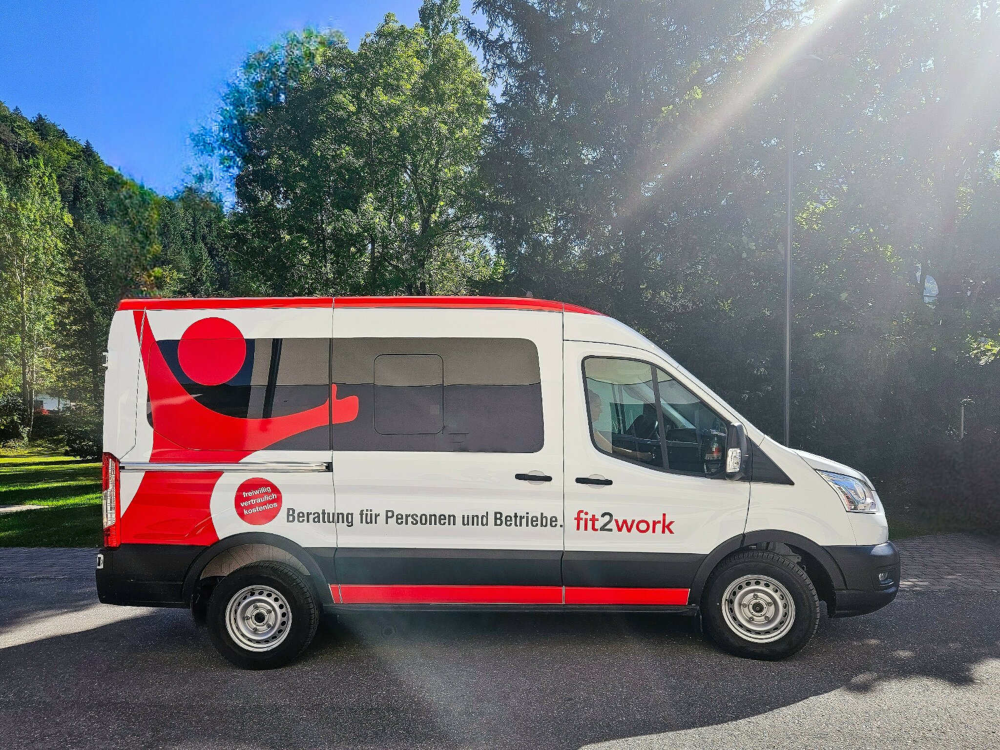 fit2work: Fit im Job - Beratungsbus im Bezirk Neusiedl unterwegs ...