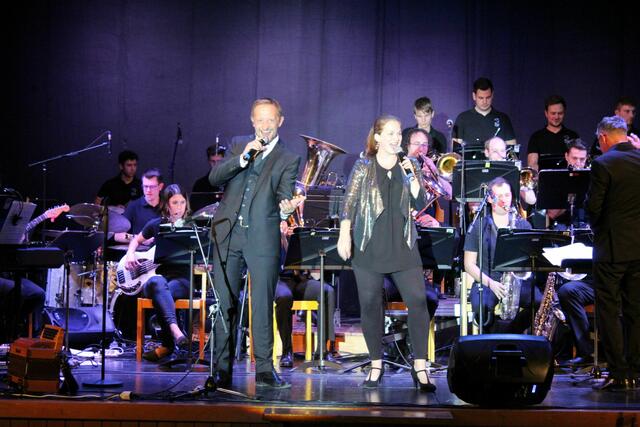 Vocal & Brass Konzert 2023: Einige Welthits mit regionalem Touch ...