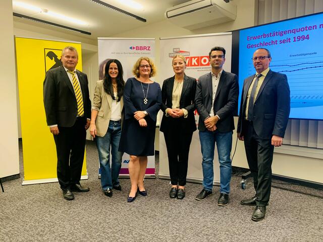 Austausch und Vernetzen: Treffpunkt Arbeitgeber und Arbeitgeberinnen ...