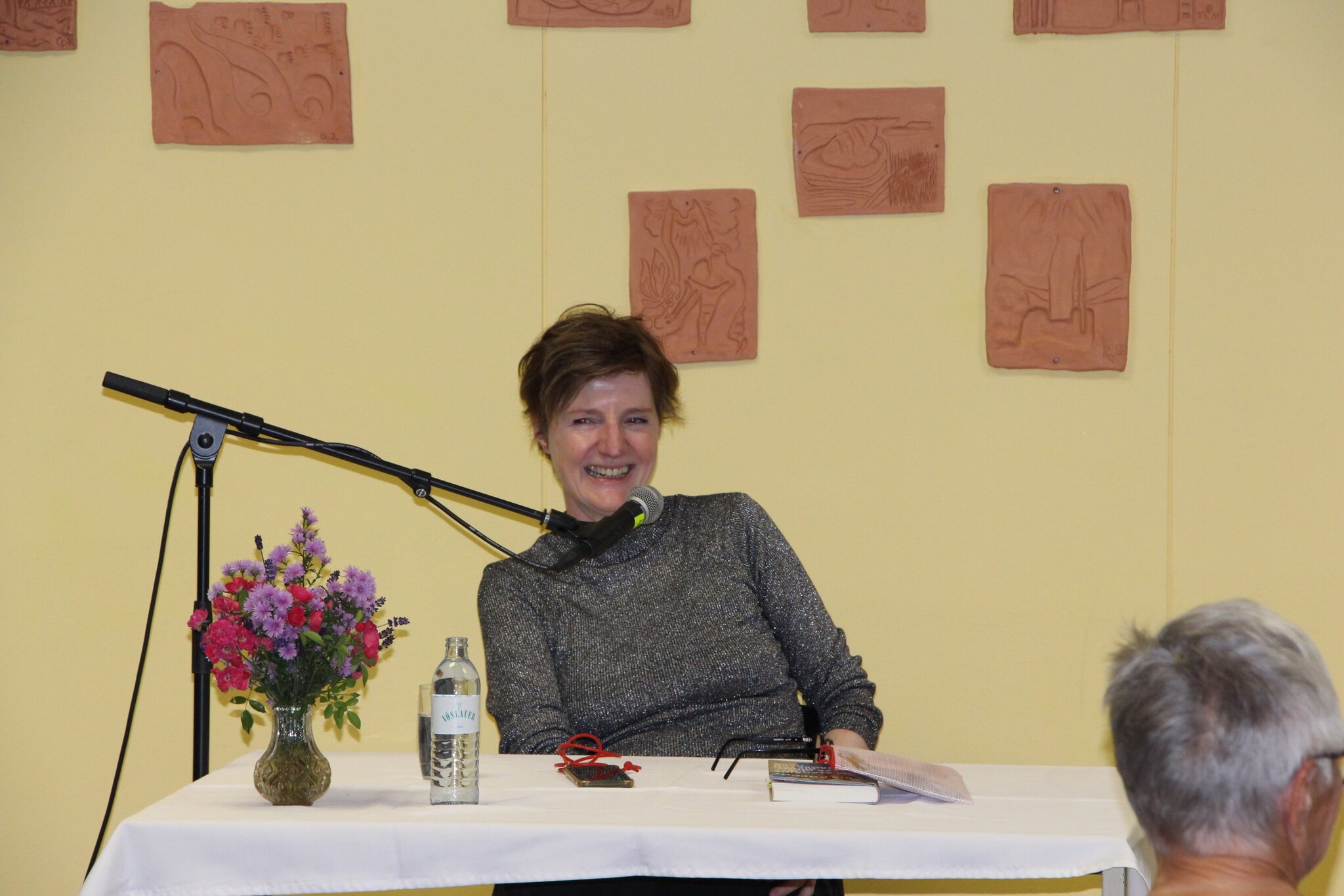 Lesung in Bücherei Bad Radkersburg: Doris Knecht präsentierte Roman ...