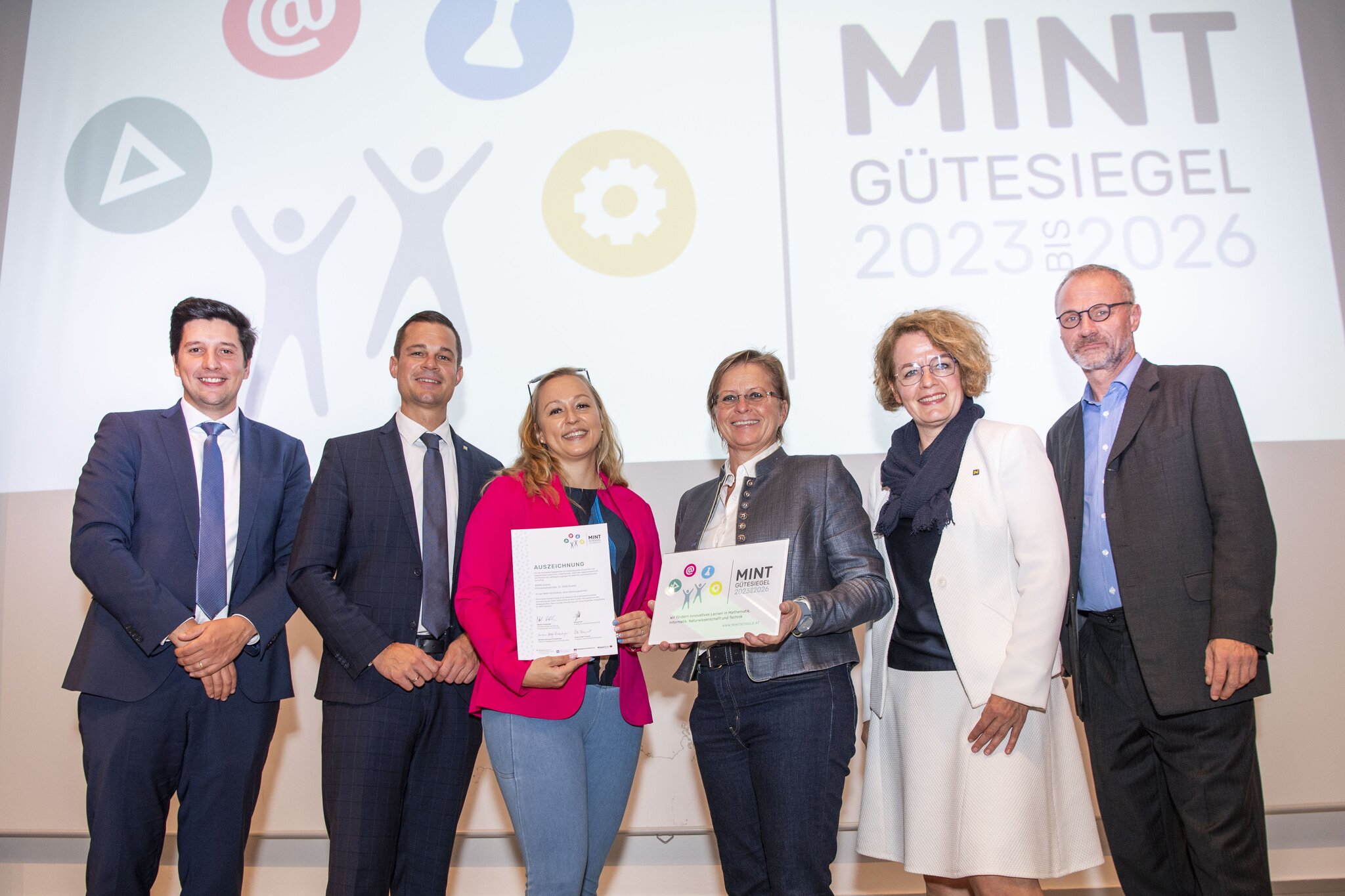 MINT: Gütesiegel für drei Kremser Schulen - Krems