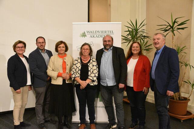 Podiumsdiskussion: Alles wird gut: Waldviertel Akademie: Optimismus ...