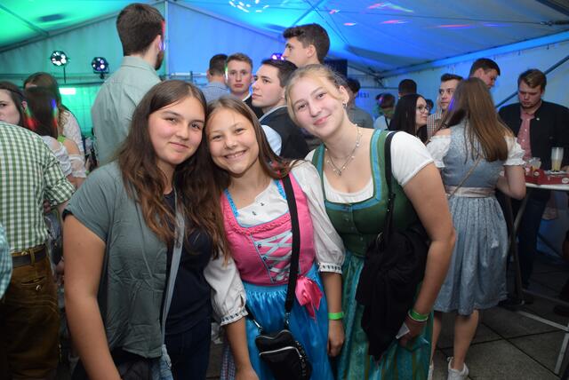 Oktoberfestgaudi im Waldviertel: Partyfotos vom Oktoberfest 2023 in ...