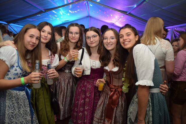 Oktoberfestgaudi im Waldviertel: Partyfotos vom Oktoberfest 2023 in ...