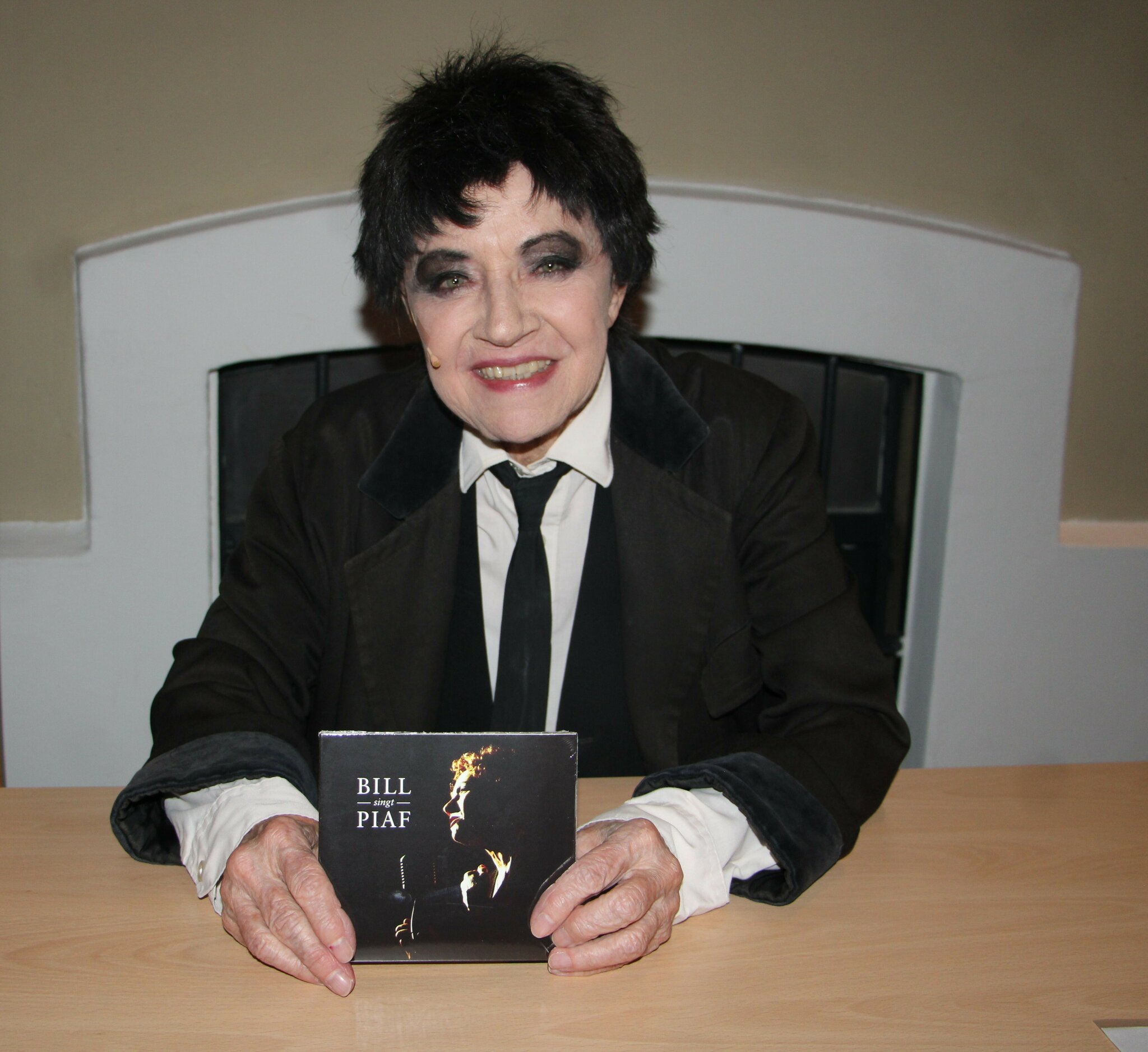 Chansonabend: Maria Bill sang Piaf und Brel Chansons - Weiz