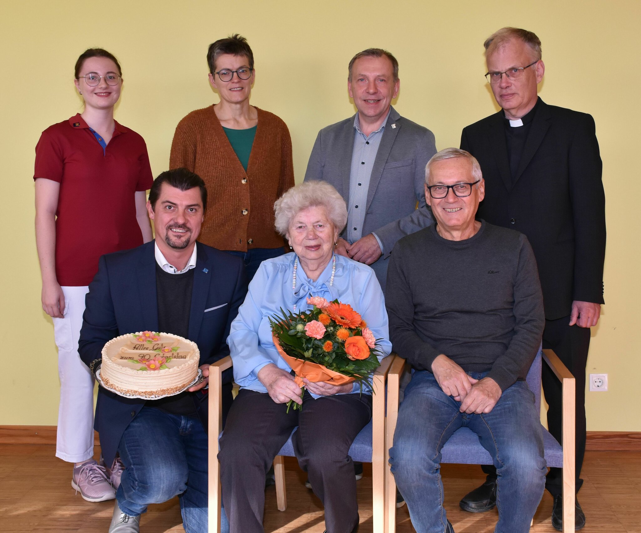 Bewohnerin feiert 90. Geburtstag - Waidhofen/Thaya