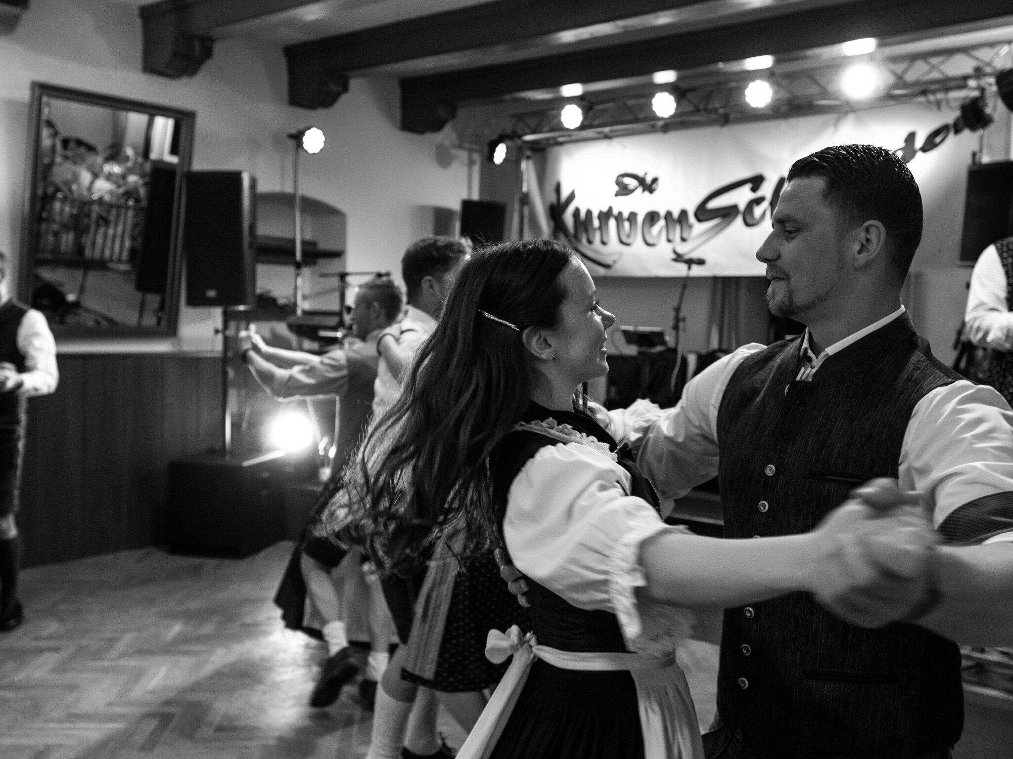 KATHREINBRAUCHTUM VON BAD HALL bis MARIA NEUSTIFT: Volkstanzgruppe ...