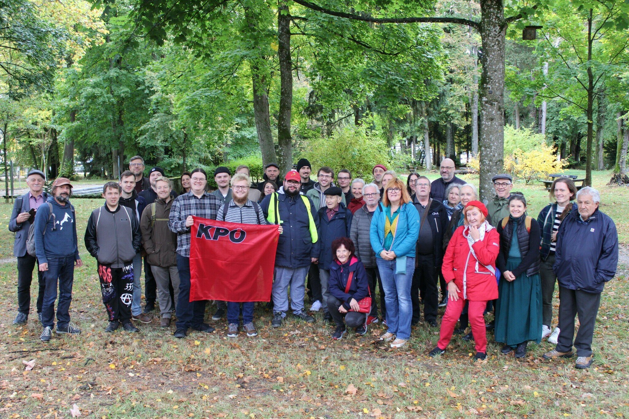 Nationalfeiertag: 40 Genoss:innen zu Gast in Ried - Ried
