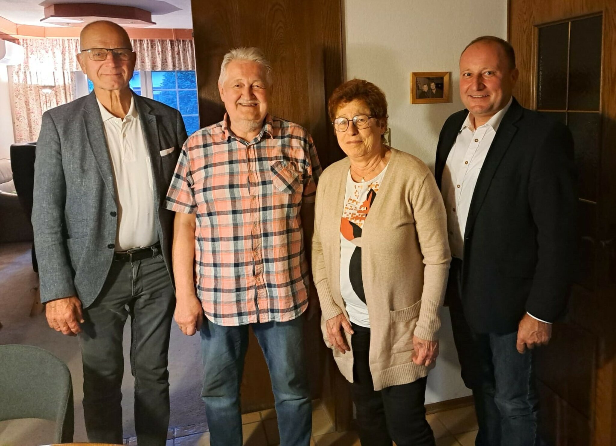 Leute: Gratulation zum 70. Geburtstag in Sarasdorf - Bruck an der Leitha