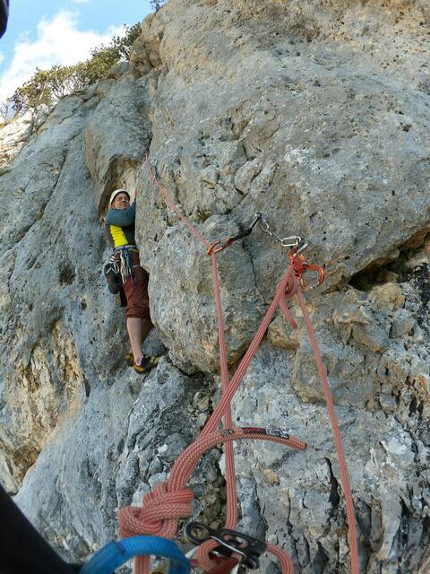 Schrattenbach: Kletterguru überarbeitete den Kletterführerklassiker ...