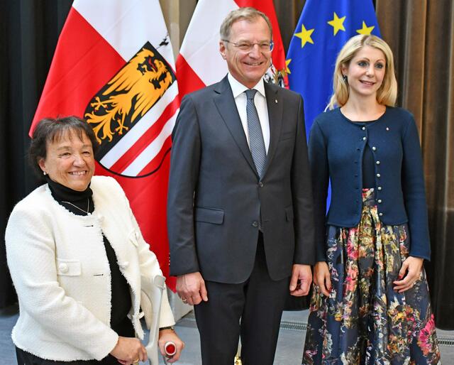 Freistadt: Andrea Wildberger offiziell ins Amt als Bezirkshauptfrau ...