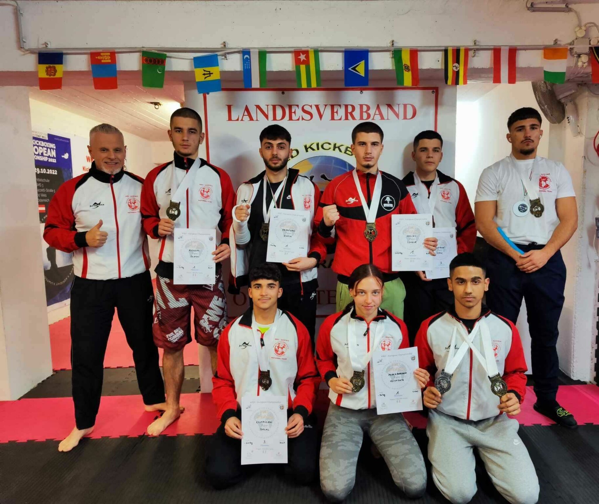 Kickbox-EM in Italien: Silberrücken erkämpften 13 Medaillen für ...