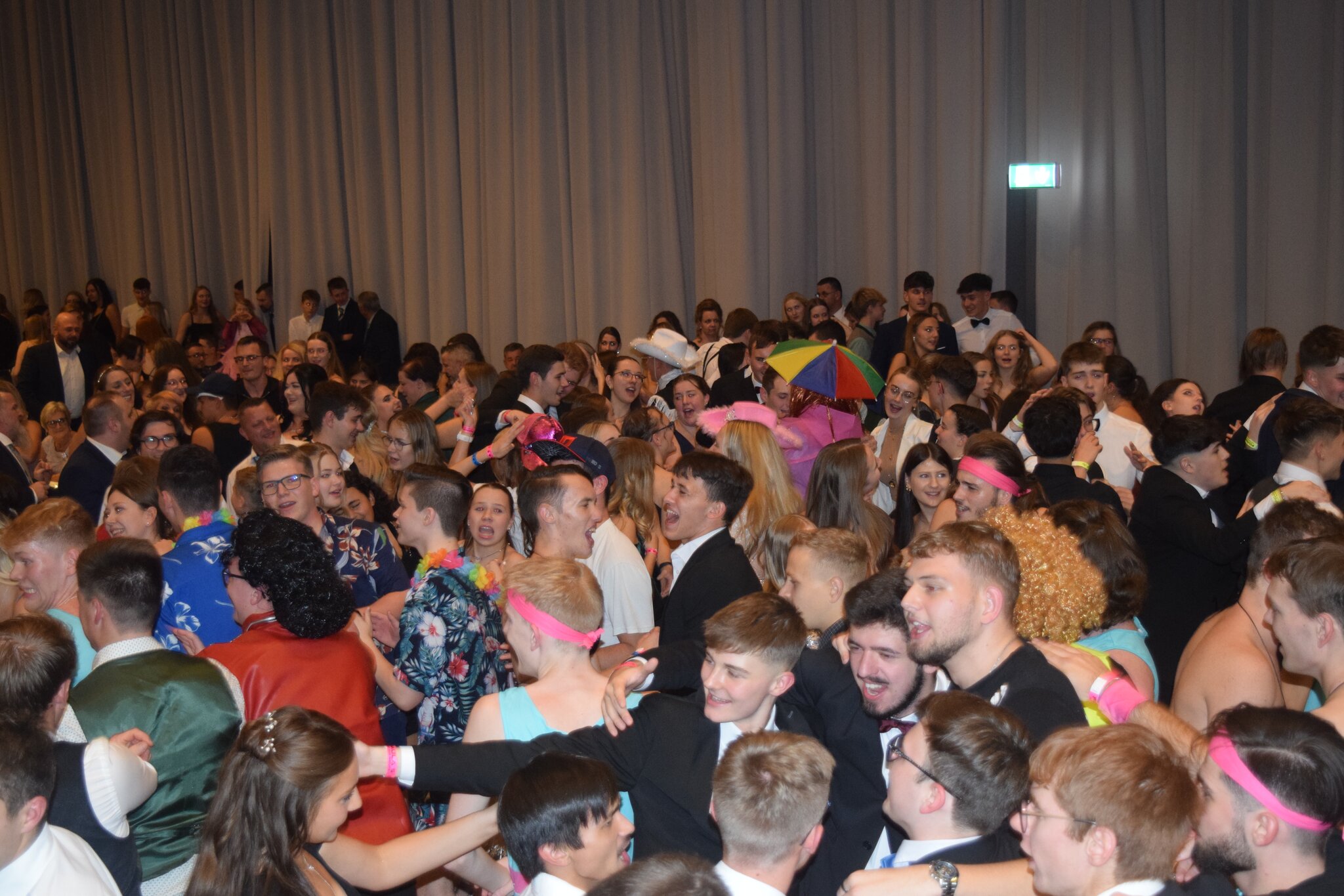 Mit Bildergalerie: Rasante Ballnacht der HTL Kapfenberg - Mürztal