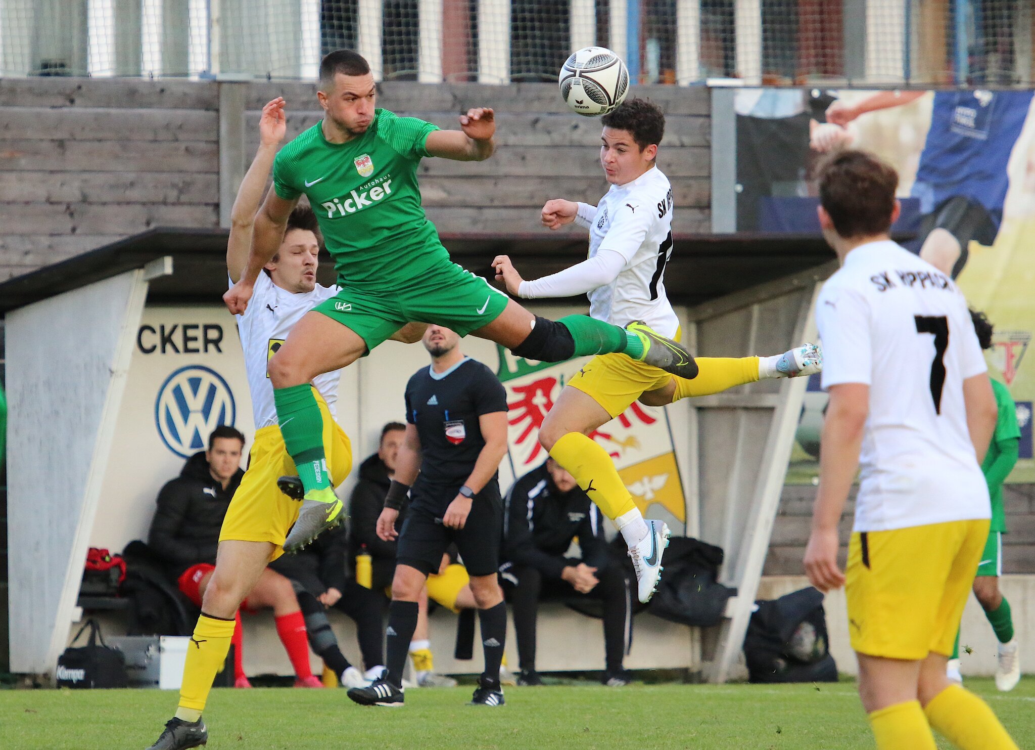 Vomp: FC VW Picker Vomp bezwingt den SK Hippach - Schwaz